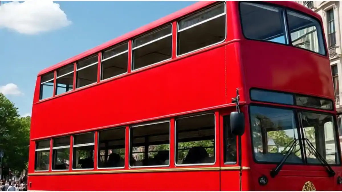 Double decker bus:पटना की सड़कों पर आज से दौड़ेगी डबल डेकर बस, नीतीश ...